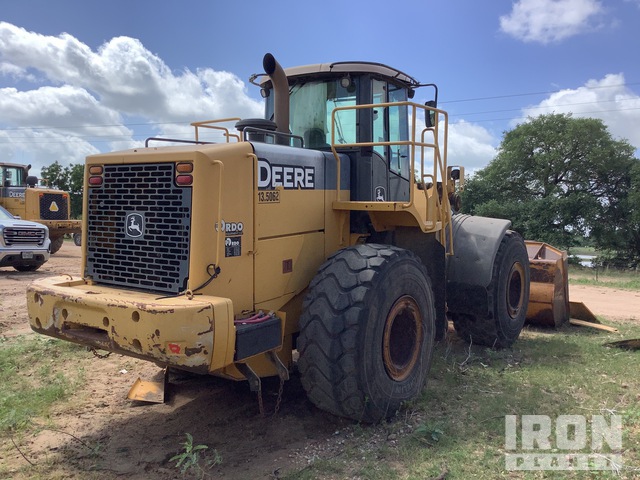 John Deere 744J Wheel Loader in La Grange, Texas, United States ...