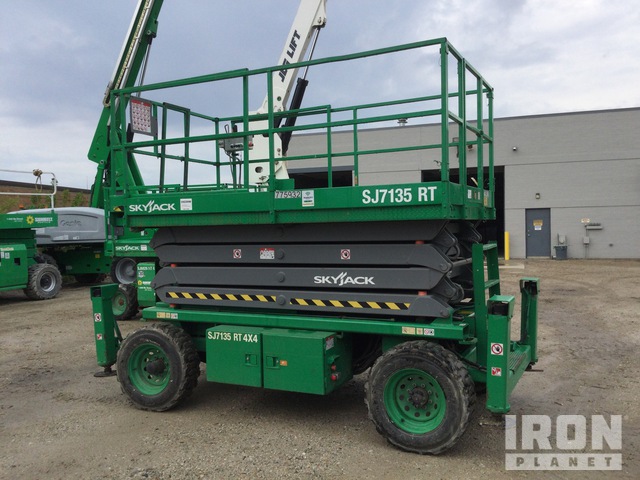 2015 Skyjack SJ7135 RT Diesel 4x4 Scissor Lift in Sugar Grove, Illinois ...