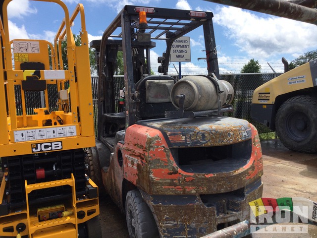 2015 Toyota 8FGU30 Dual Fuel Pneumatic Tire Forklift in Peru, Illinois ...