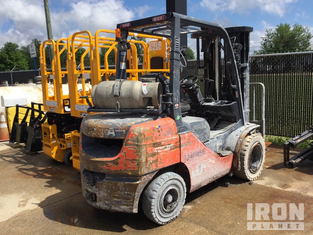 2015 Toyota 8FGU30 Dual Fuel Pneumatic Tire Forklift in Peru, Illinois ...