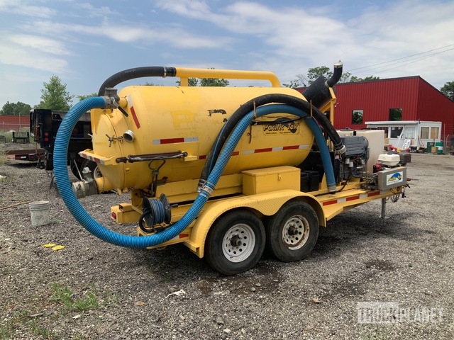 2015 Pacific Tek SDT Vacuum Tanker Trailer in New Boston, Michigan ...
