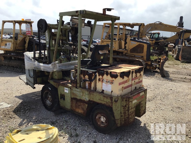1980 Clark EC500-Y70 7000 lb Electric Forklift in Baytown, Texas ...