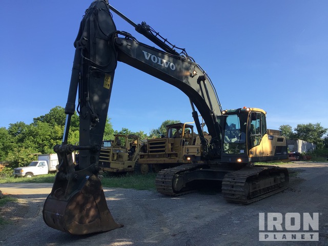2012 Volvo EC300DL Tracked Excavator, Hydraulic Excavator