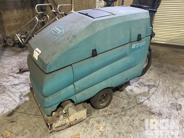 Tennent 5700 Walk-Behind Electric Floor Scrubber ( in Tampa, Florida ...