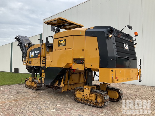 2017 Cat PM822 Tracked Cold Planer in Etten-Leur, North Brabant ...