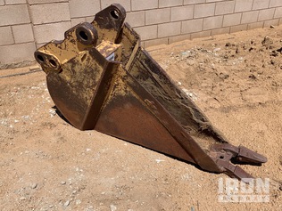 8 in Ditching Backhoe Rear Bucket in Lancaster, California, United ...