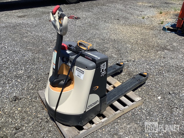 Crown WP3035-45 Pallet Jack, Electric Pallet Jack