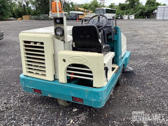 Surplus Tennant 6550 Ride-On Floor Sweeper in Southampton, New Jersey ...