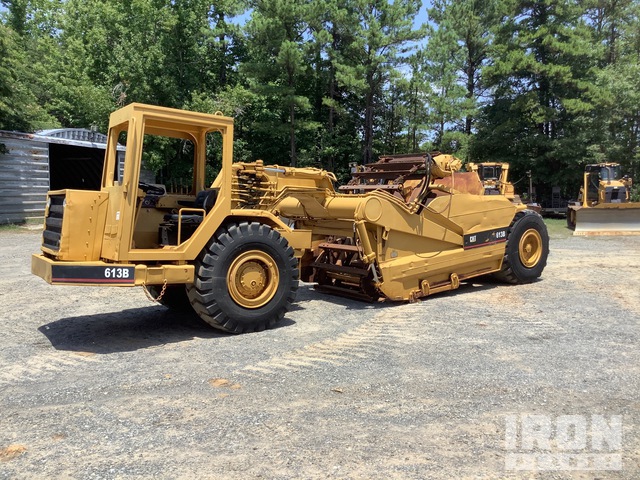 1977 Cat 613B Motor Scraper, Motor Scraper
