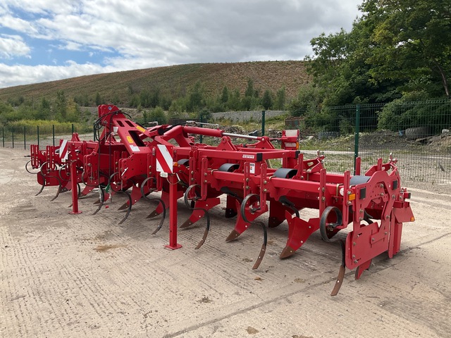 Machinery & trucks in UK | IronPlanet & Ritchie Bros