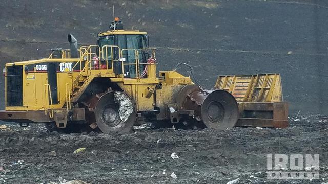 2001 Cat 836G Landfill Compactor in Corvallis, Oregon, United States ...
