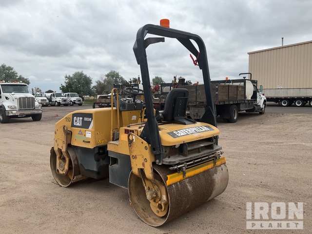 2006 Cat CB-334E Double Drum Roller in Henderson, Colorado, United ...