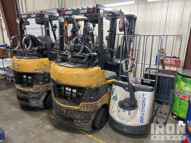 2006 Cat C4000 Cushion Tire Forklift in Fort Smith, Arkansas, United ...