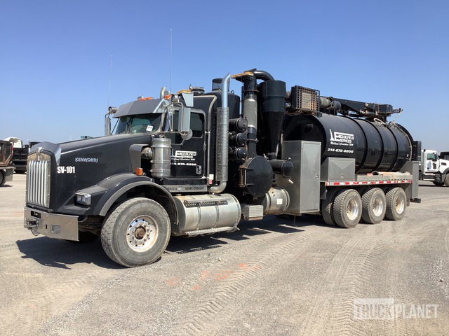 Vactor HXX on 2017 Kenworth T800 8x6 Vacuum Tanker Truck in Lake Worth ...