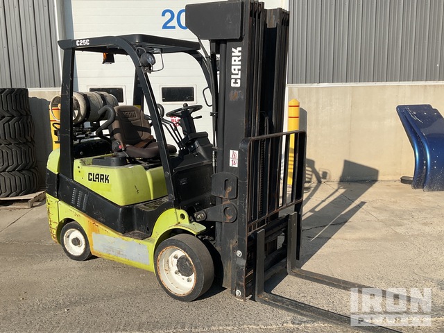 Clark C25CL Pneumatic Tire Forklift in Washington Boro, Pennsylvania ...