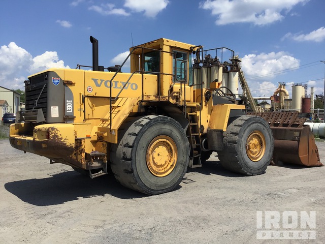 2002 Volvo L330E Wheel Loader in Pittston, Pennsylvania, United States ...