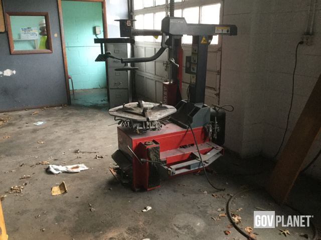 Ranger R980AT Rim Clamp Tire Changer with Power Assist Tower - R-001 in ...