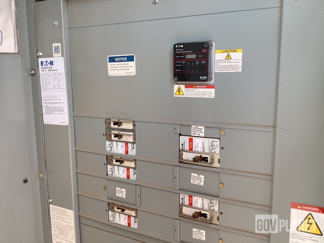 Surplus Eaton PRL-C Pow-R-Line Switchboard in Red Rock, Arizona, United ...