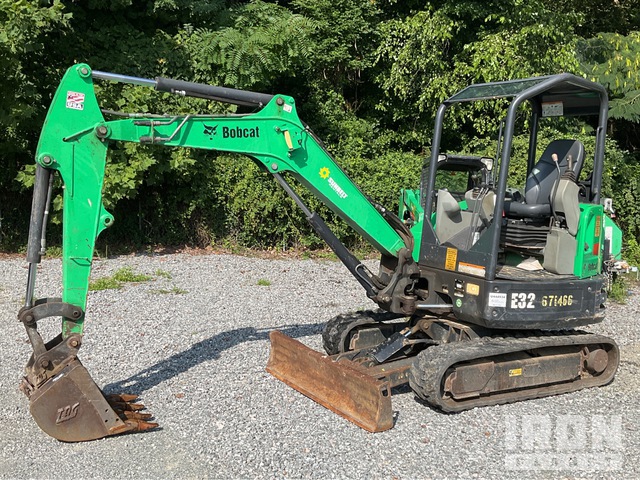 2014 Bobcat E32 Mini Excavator, Micro Excavator