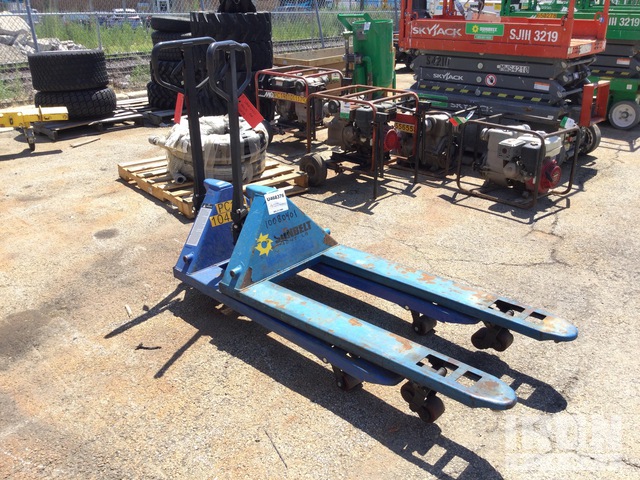 TVH DF25 5500 lb Pallet Truck in Chicago, Illinois, United States ...