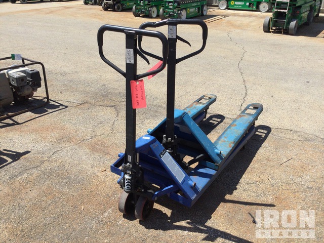 TVH DF25 5500 lb Pallet Truck in Chicago, Illinois, United States ...