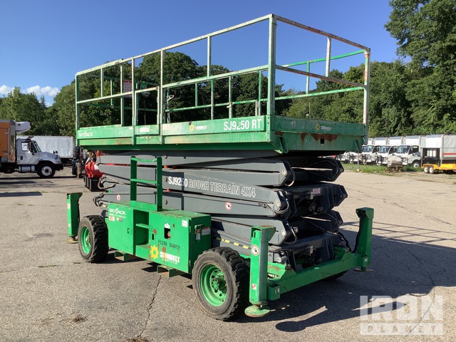 2013 Skyjack SJ9250 RT 4x4 Scissor Lift in North Franklin, Connecticut ...