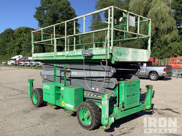 2013 Skyjack SJ9250 RT 4x4 Scissor Lift in North Franklin, Connecticut ...