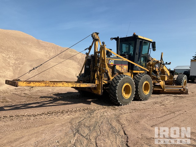 1988 Cat 14G Motor Grader in Saint-Eugène-d'Argentenay, Quebec, Canada ...