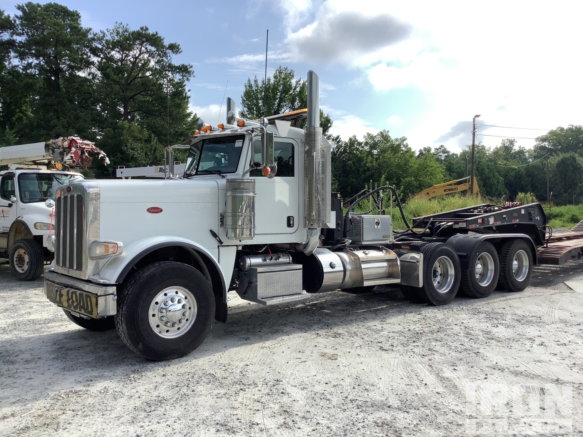 2022 Peterbilt 388