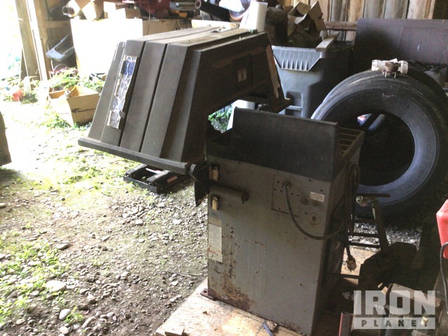 FMC 4100 SC Computer Wheel Balancer in Esperance, New York, United ...