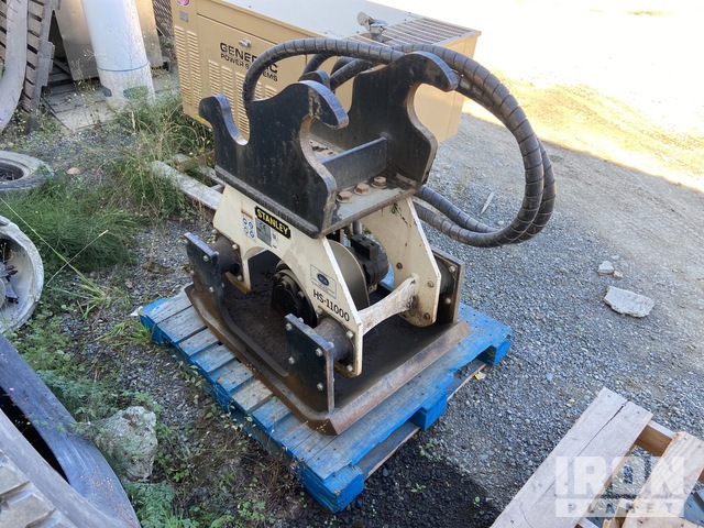 Stanley HS-11000 Plate Compactor Attachment - Fits Hitachi EX150 in ...