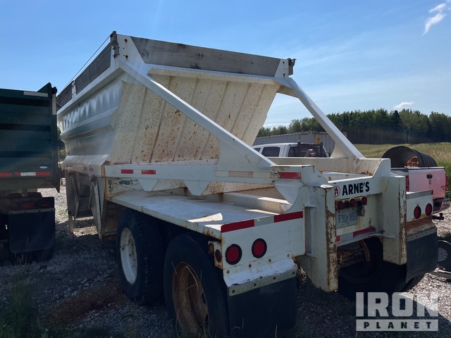2000 Arne's 19 ft T/A Belly Dump Trailer in Dryden, Ontario, Canada (IronPlanet Item #7692912)