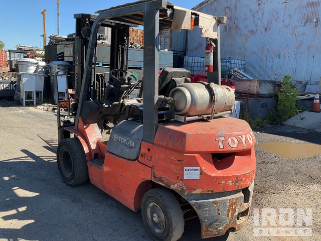 2004 Toyota 7FGU25 4500 lb LPG Pneumatic Tire Forklift in Bronx, New ...