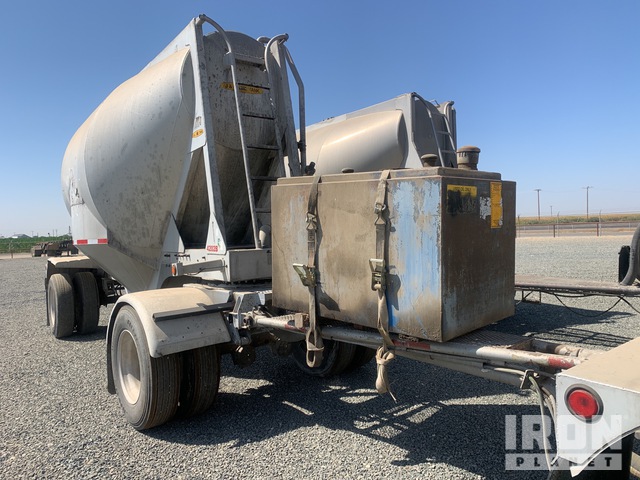 1997 J&L Tank 570 cft Pup Pneumatic Bulk Trailer in Tipton, California ...