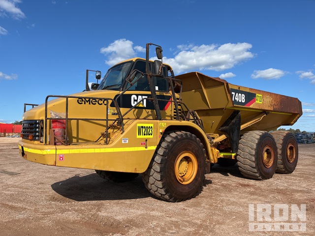 2009 Cat 740 Articulated Dump Truck