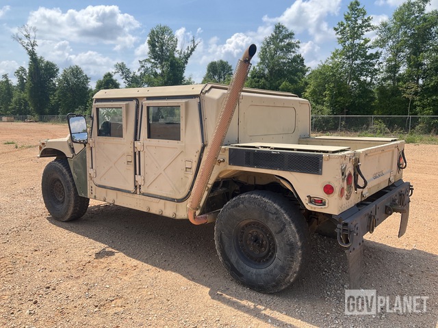 Surplus 2008 AM General M1165A1 HMMWV 4 Door Hard Top w/Truck Body in ...