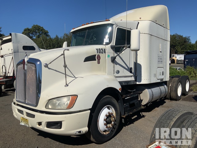 Kenworth T660 Flat Top