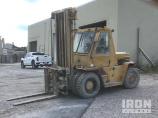 1986 Cat V160B 16000 lb 4x2 Rough Terrain Forklift in York ...