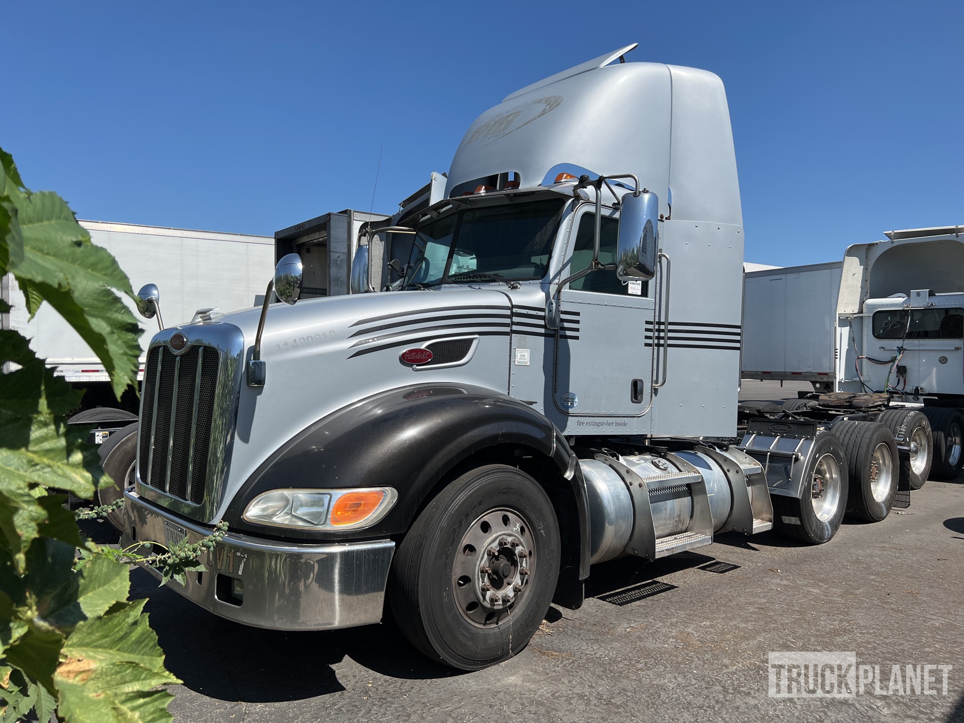 Peterbilt 386 Interior