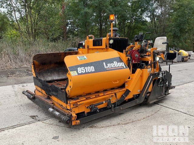 2017 Lee-Boy 8510 Track Asphalt Paver