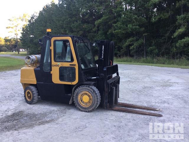 2004 Doosan G40S-2 7000 lb LPG Pneumatic Tire Forklift in Hardeeville ...