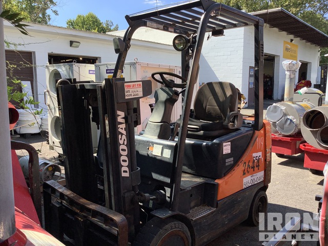 2008 Doosan GC25P-5 3820 lb Cushion Tire Forklift, Parts/Stationary ...