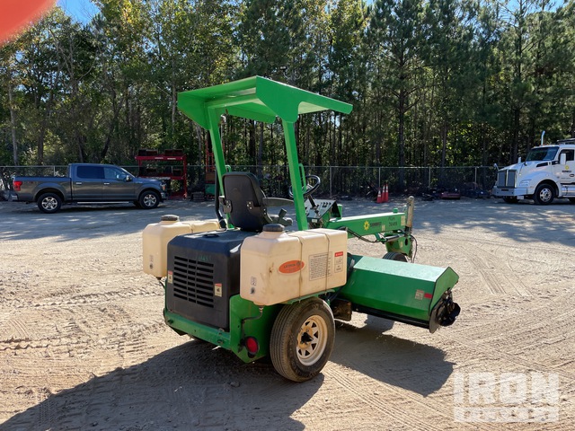 2015 Lay Mor SM300 Self-Propelled Broom in Newnan, Georgia, United ...