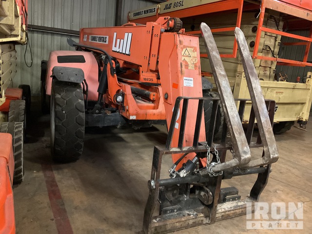 2014 JLG 944E-42 Telehandler in Islip, New York, United States ...