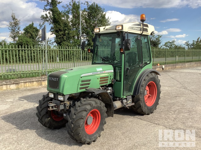 2005 Fendt 209V 4WD Tractor