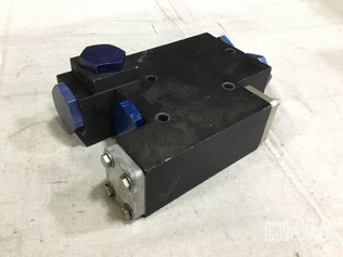 Surplus Naval Sea Systems Command 2601204 Hydraulic Valve Assembly in ...