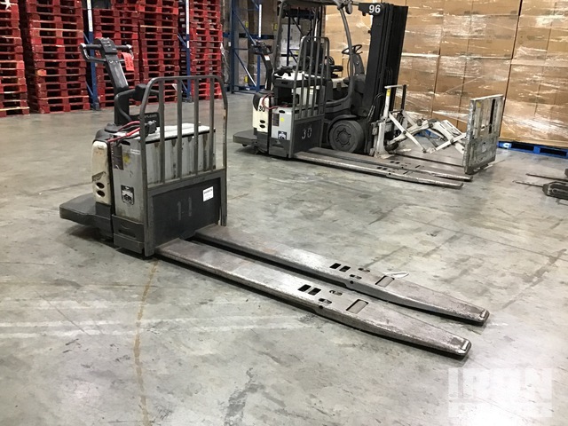 2009 Crown PE4500-80 8000 lb Electric Pallet Jack in Conroe, Texas ...