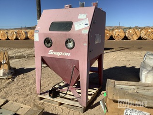 Surplus Snap-On Blasting Cabinet in Yermo, California, United States ...