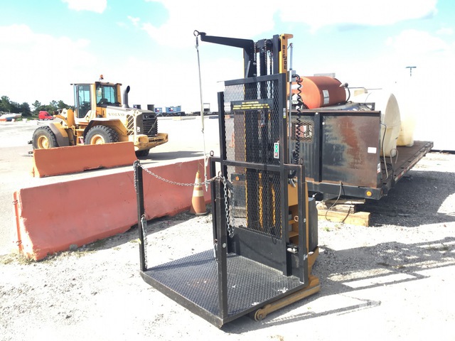 Big Joe PDI-20-T12-BR 650 lb Electric Stacker in Davenport, Florida ...