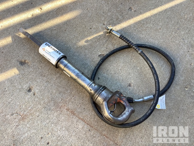 2012 APT 1133 Rivet Buster in Aurora, Illinois, United States ...